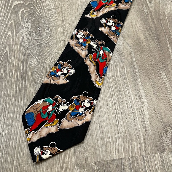 Disney | Accessories | Disney Mickey Mouse Goofy Mountain Climbing J4 ...